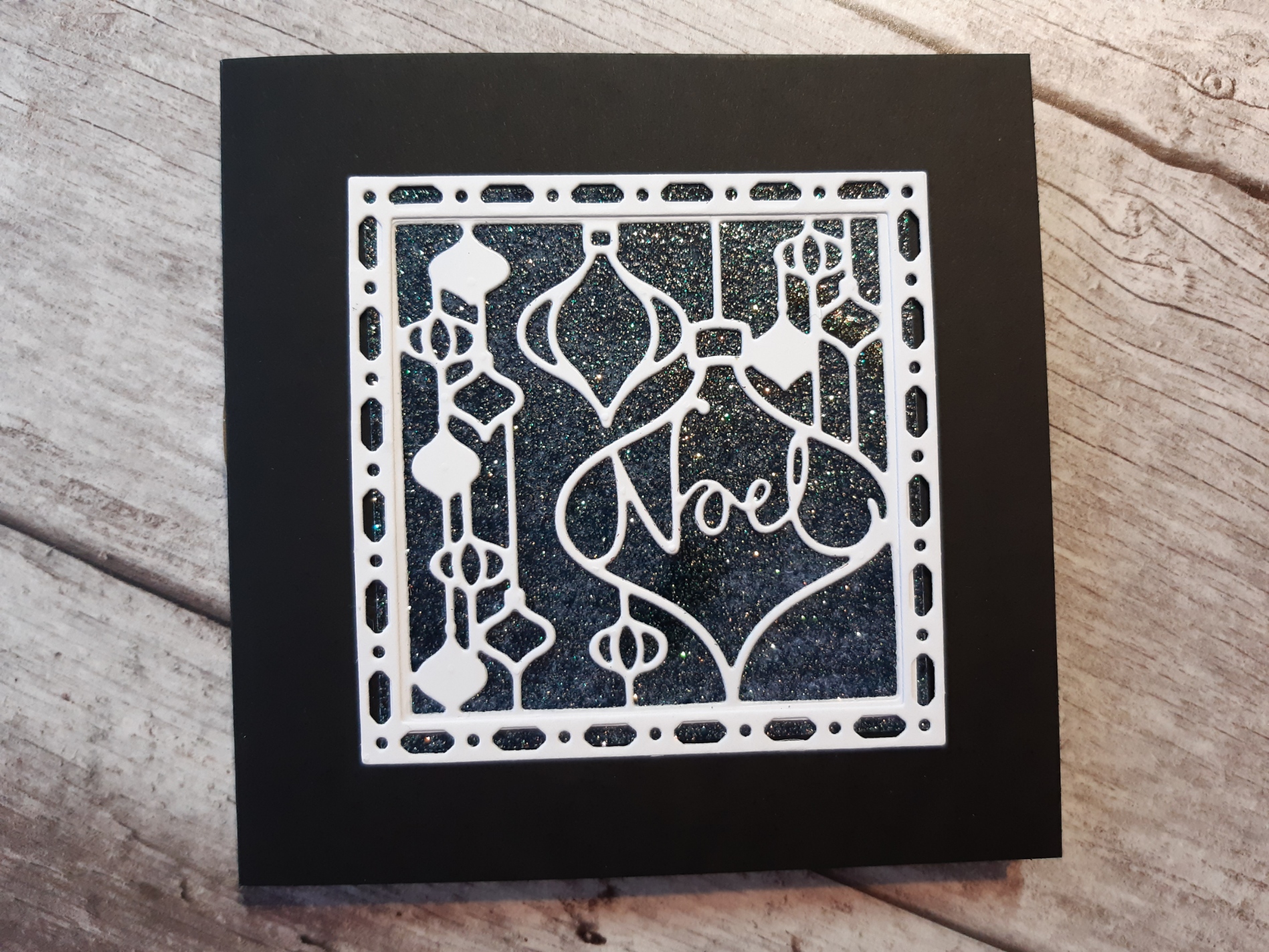 12 Dies of Clarity day 10 – noel aperture – Deborah's Crafty Blog